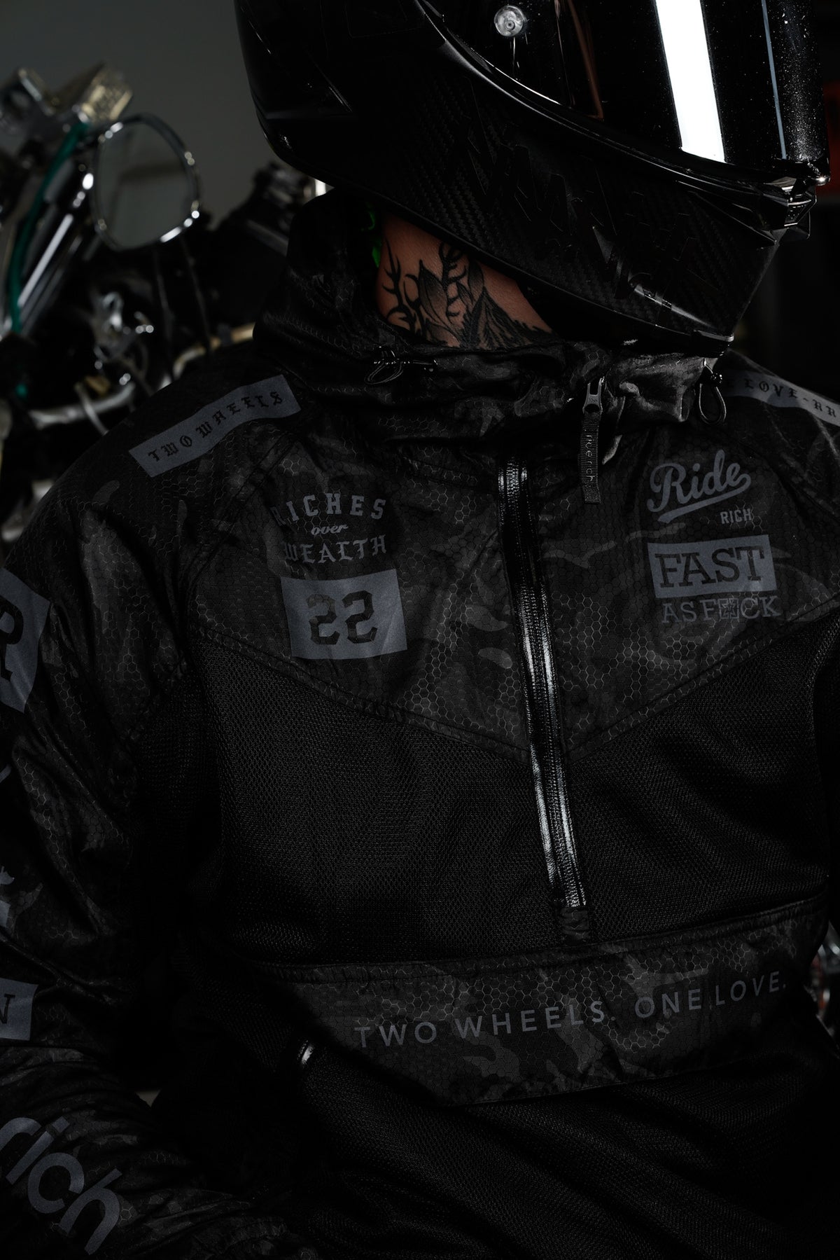 Concord™ V2.Flow™ Mesh Armoured Anorak Motorcycle Jacket {RR GP/Black
