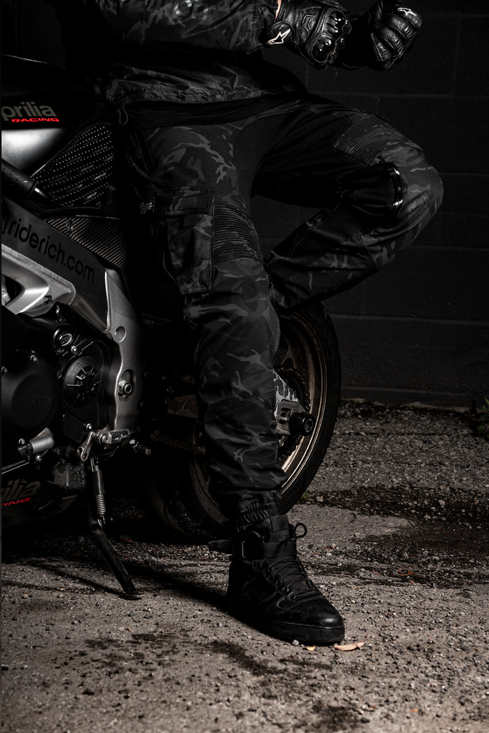 Unit 16™ Armoured Softshell Cargo Motorcycle Joggers {Black Camo}